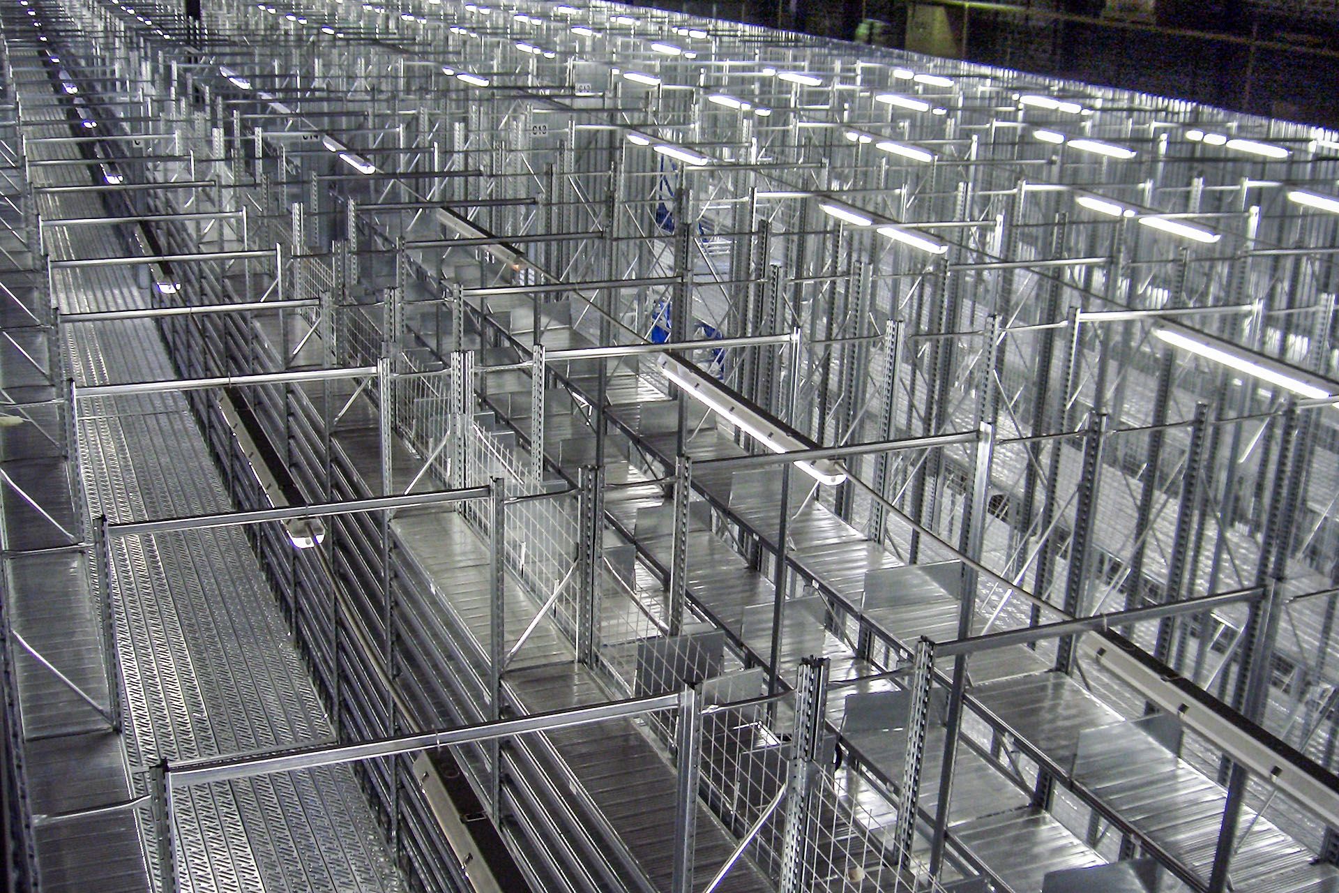 Metalsistem Unirack Shelving - Transformer Storage Systems