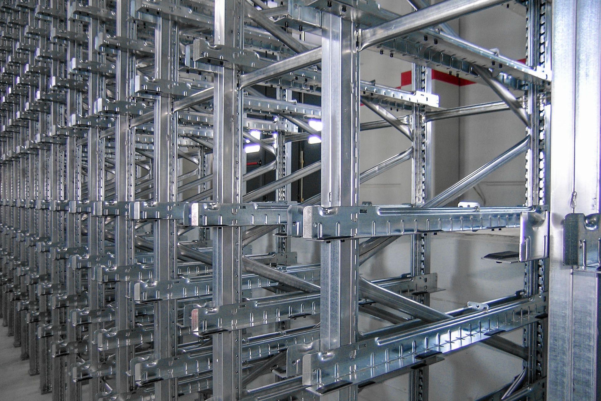 Metalsistem Unirack Shelving - Transformer Storage Systems